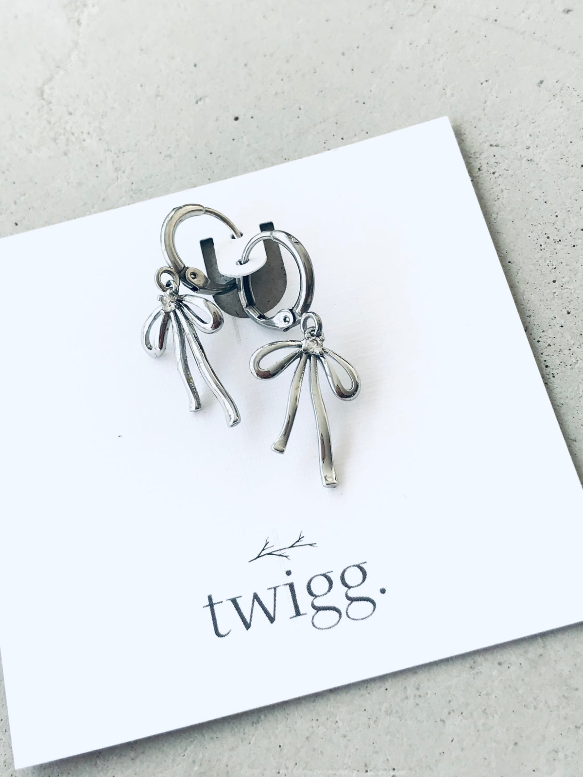 Topsy Bow Hoops– Twigg NZ